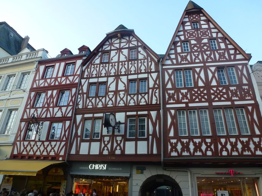Visiter Place du Marché de Trèves : préparez votre séjour et voyage ...