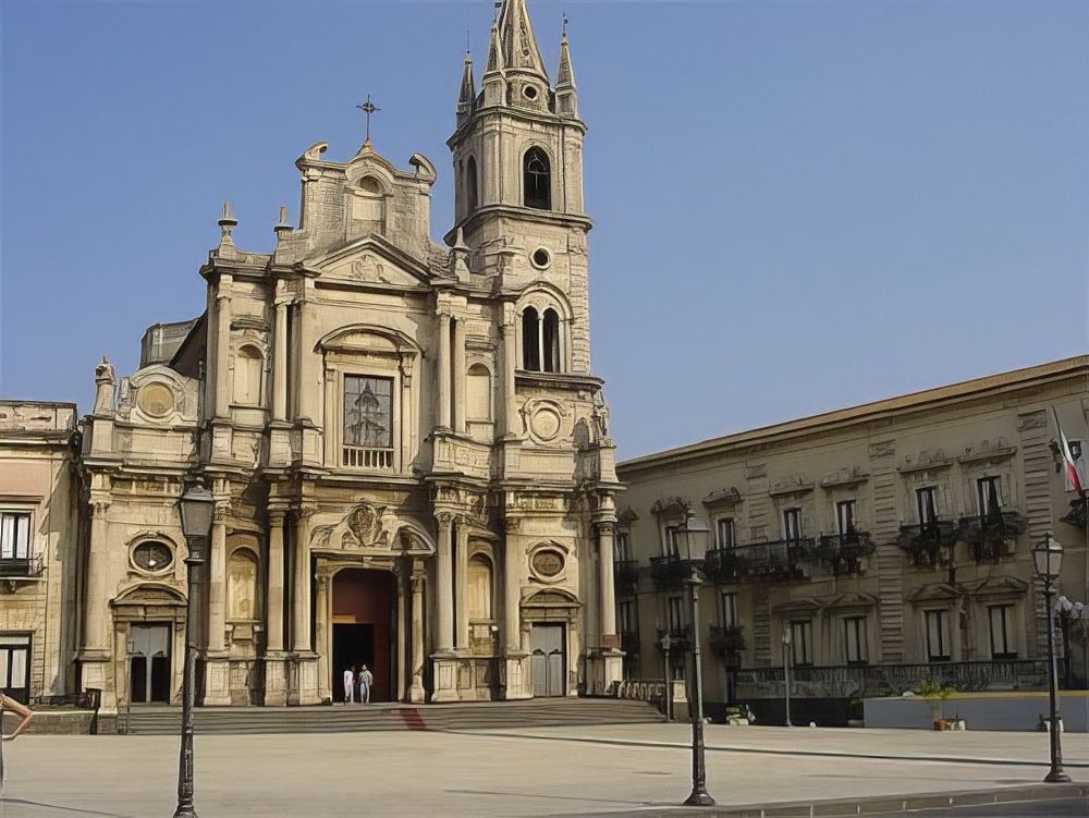 Visiter Basilica dei Santi Pietro e Paolo : préparez votre séjour et ...