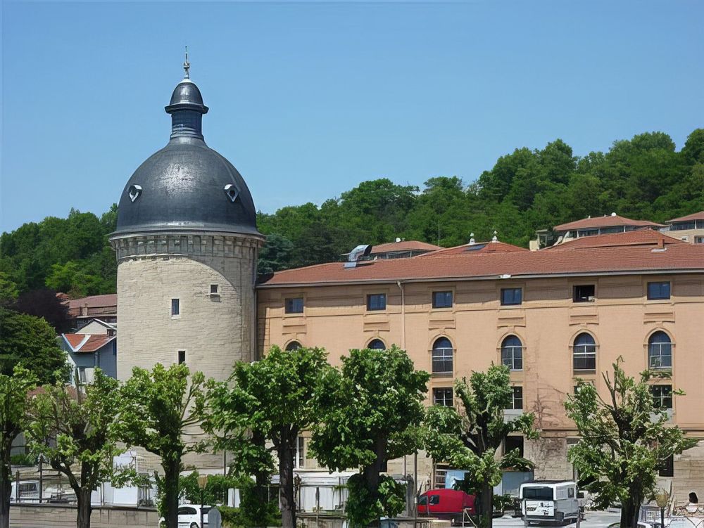 Visiter Trévoux : préparez votre séjour et voyage Trévoux | Routard.com