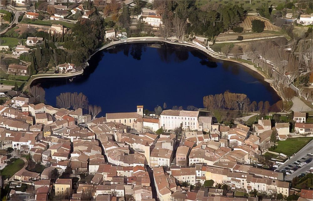 Visiter Besse-sur-Issole : préparez votre séjour et voyage Besse-sur ...