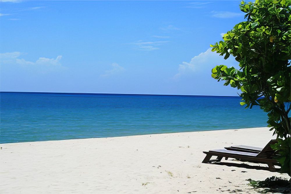 Visiter Plage Aryani : préparez votre séjour et voyage Plage Aryani ...