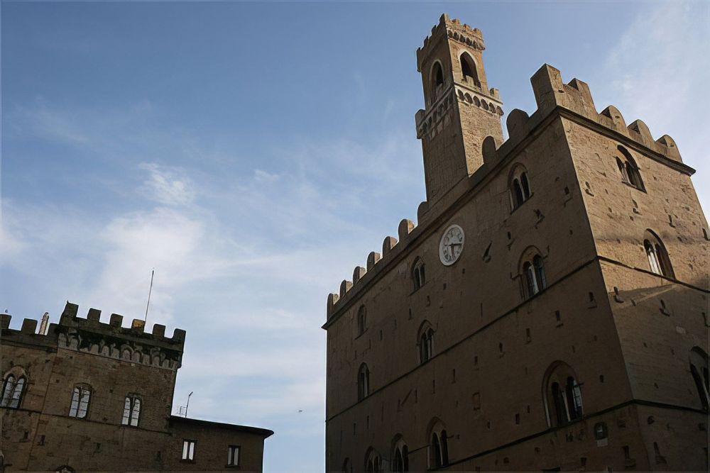 Visiter Palazzo dei Priori de Volterra : préparez votre séjour et ...