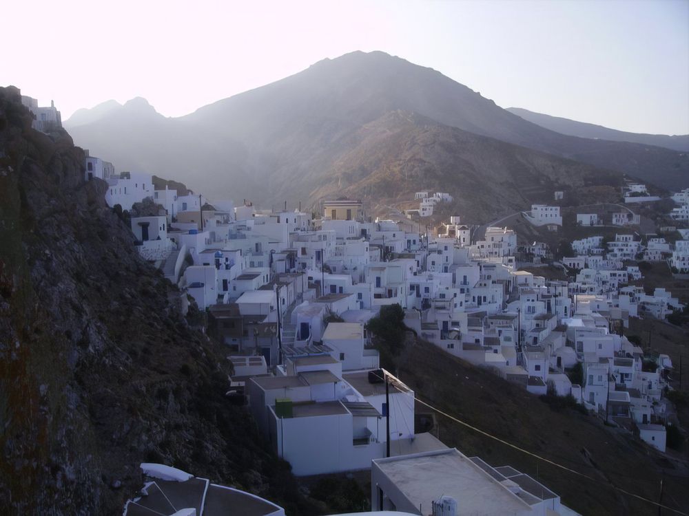 Visiter Chora (Sérifos) : préparez votre séjour et voyage Chora ...