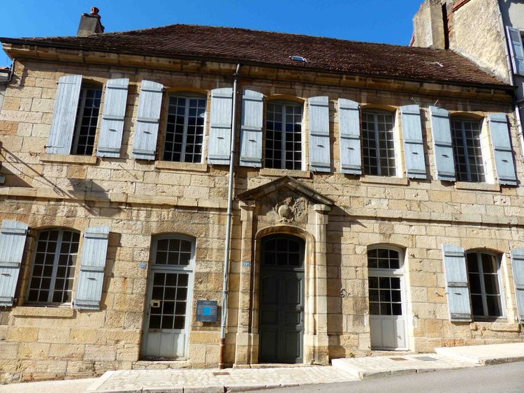 Visiter Saint-Amour : préparez votre séjour et voyage Saint-Amour ...